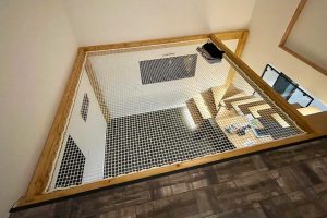 Hammock floor and suspended net : the loft net